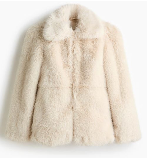 Taylor Swift zeigt die Winter-Kombi, die wir jetzt brauchen: Fur-Jacke ...